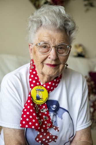 A WWII ‘Rosie’ takes on new struggle making pandemic masks | News ...